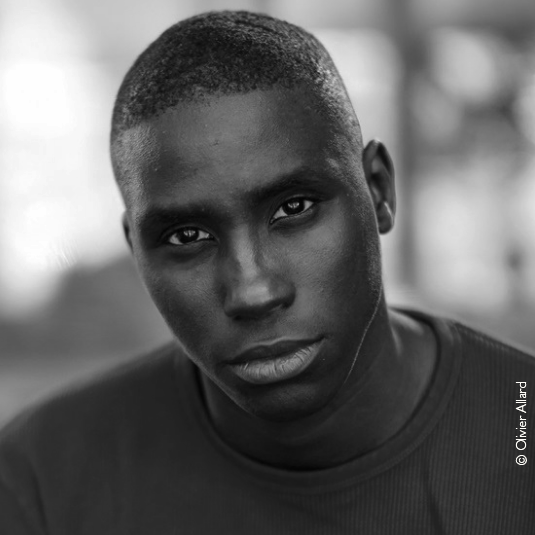 Les Artistes 2022-2023 - Un Artiste à l'Ecole